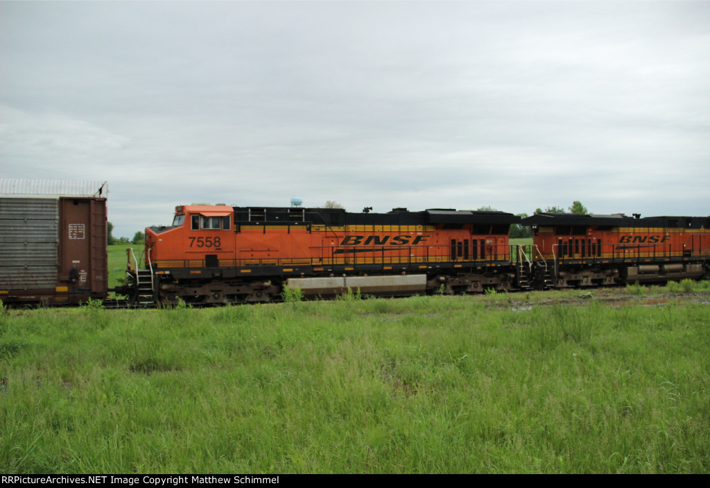 BNSF 7558
